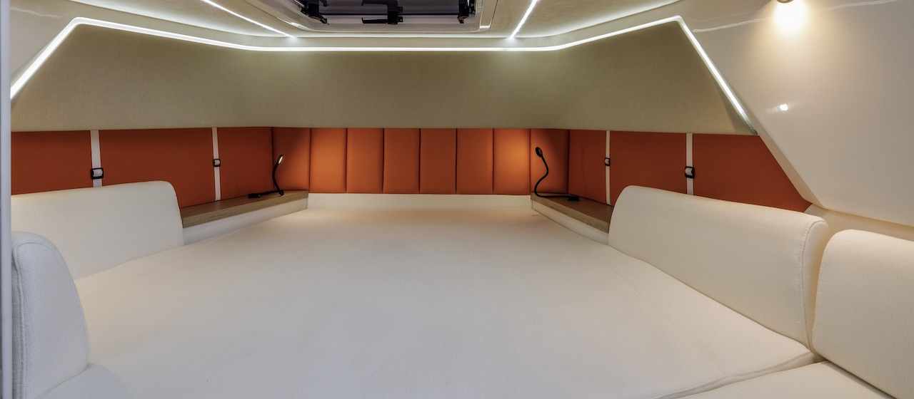 Technohull Alpha 50 - Expand your world