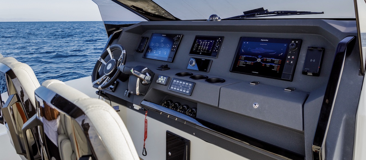 Technohull Alpha 50 - Expand your world