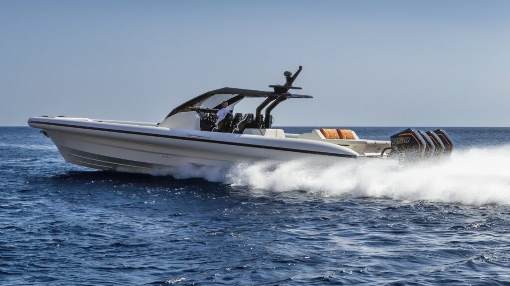 Technohull Alpha 50 - Expand your world