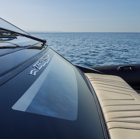 Alpha 40 - Technohull